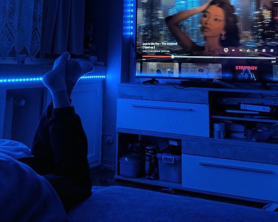 Який колір освітлення кімнати найгірше впливає на сон Читайте на Ukr Net